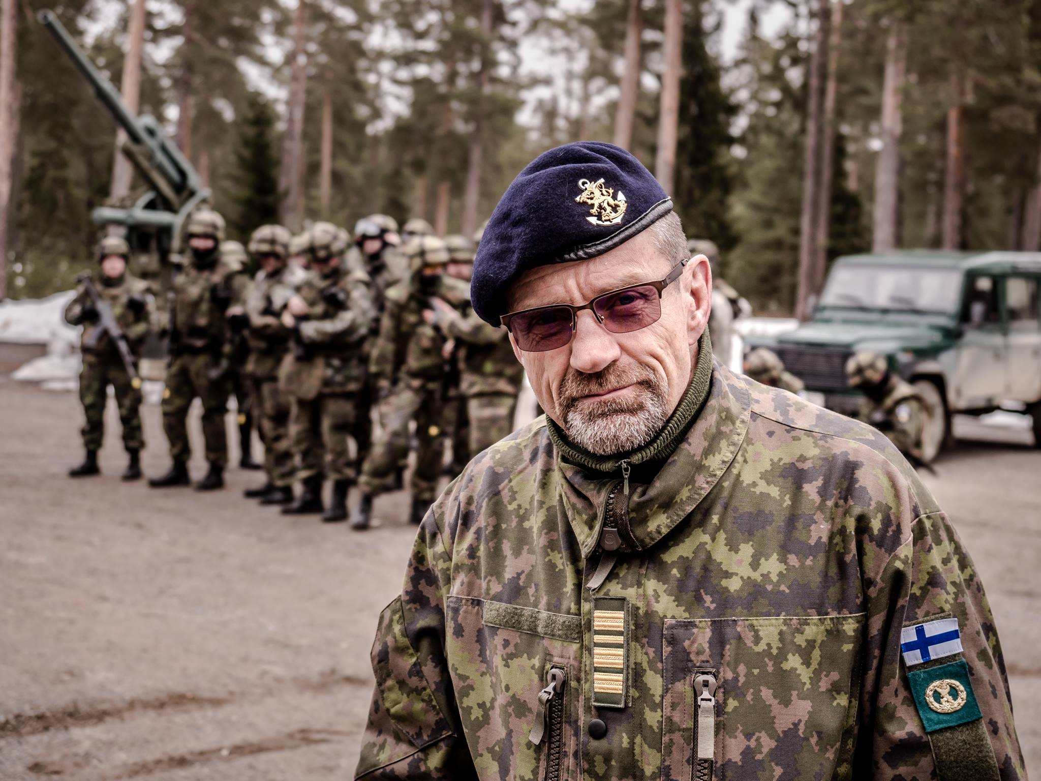 Lakeuden Maanpuolustajan huhtikuun 2023 henkilökuvassa Hannu Maunula ...